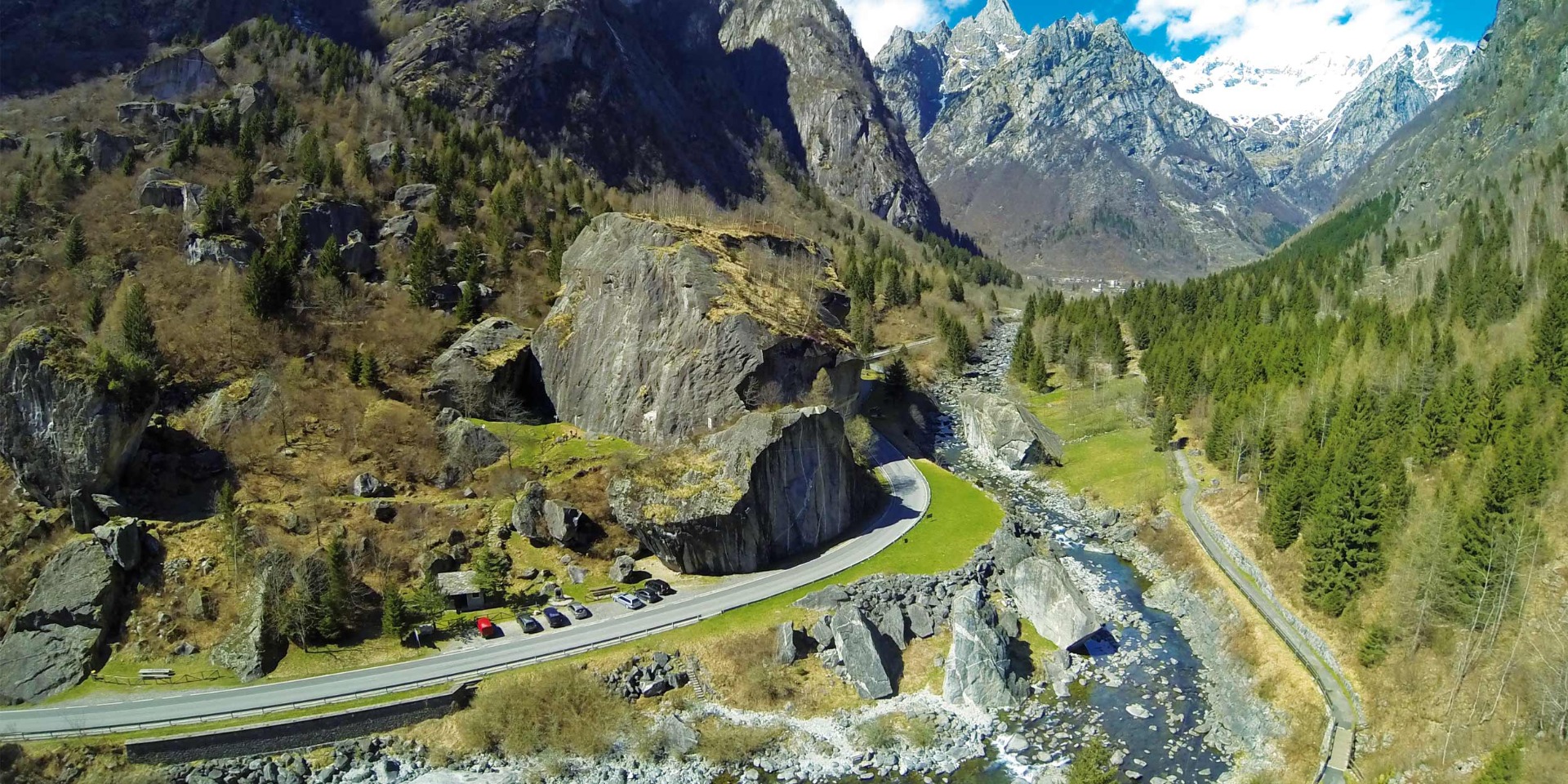 Five classic bouldering areas in Val di Mello, Italy